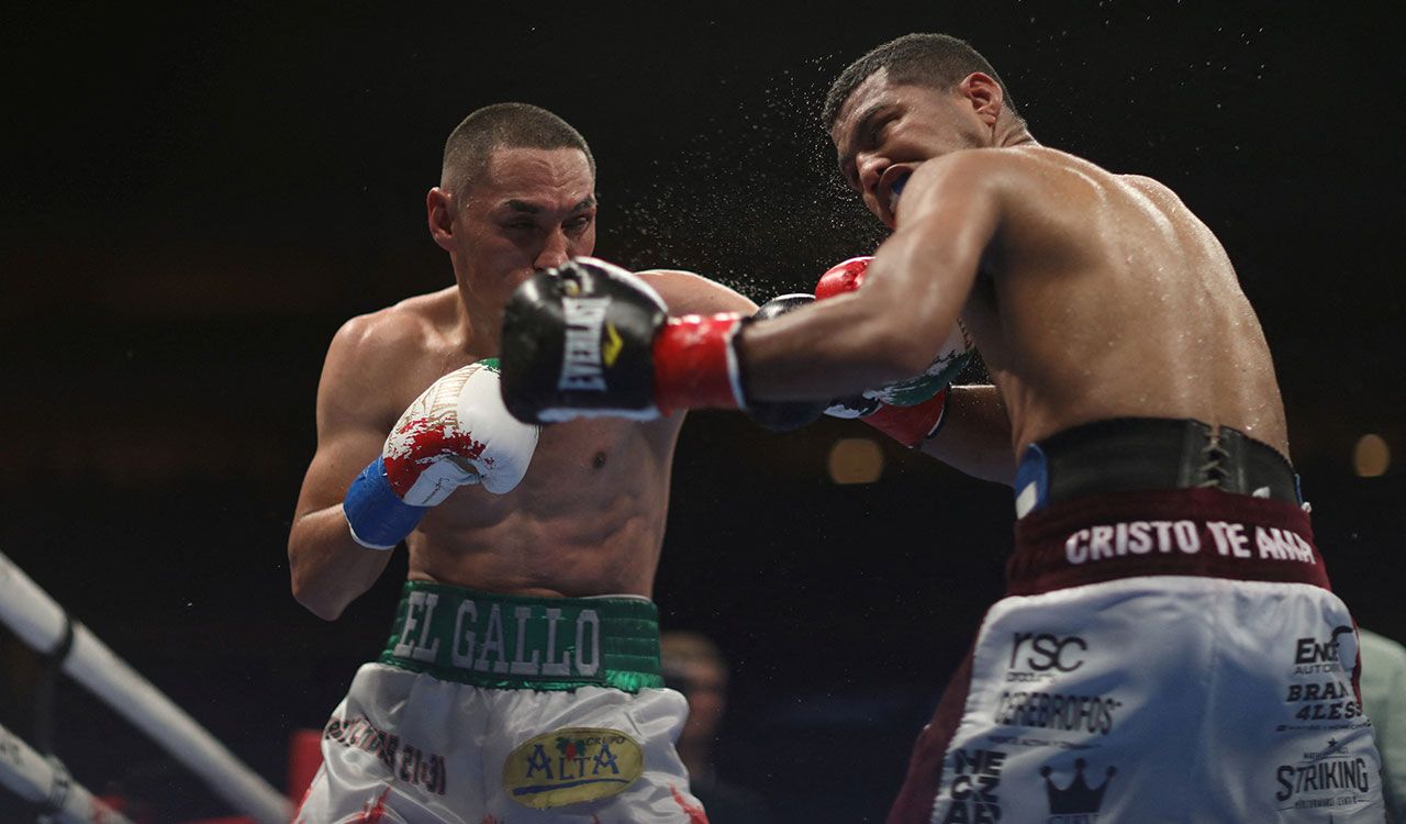 Los golpes de la superbatalla entre 'Chocolatito' y 'Gallo Estrada'