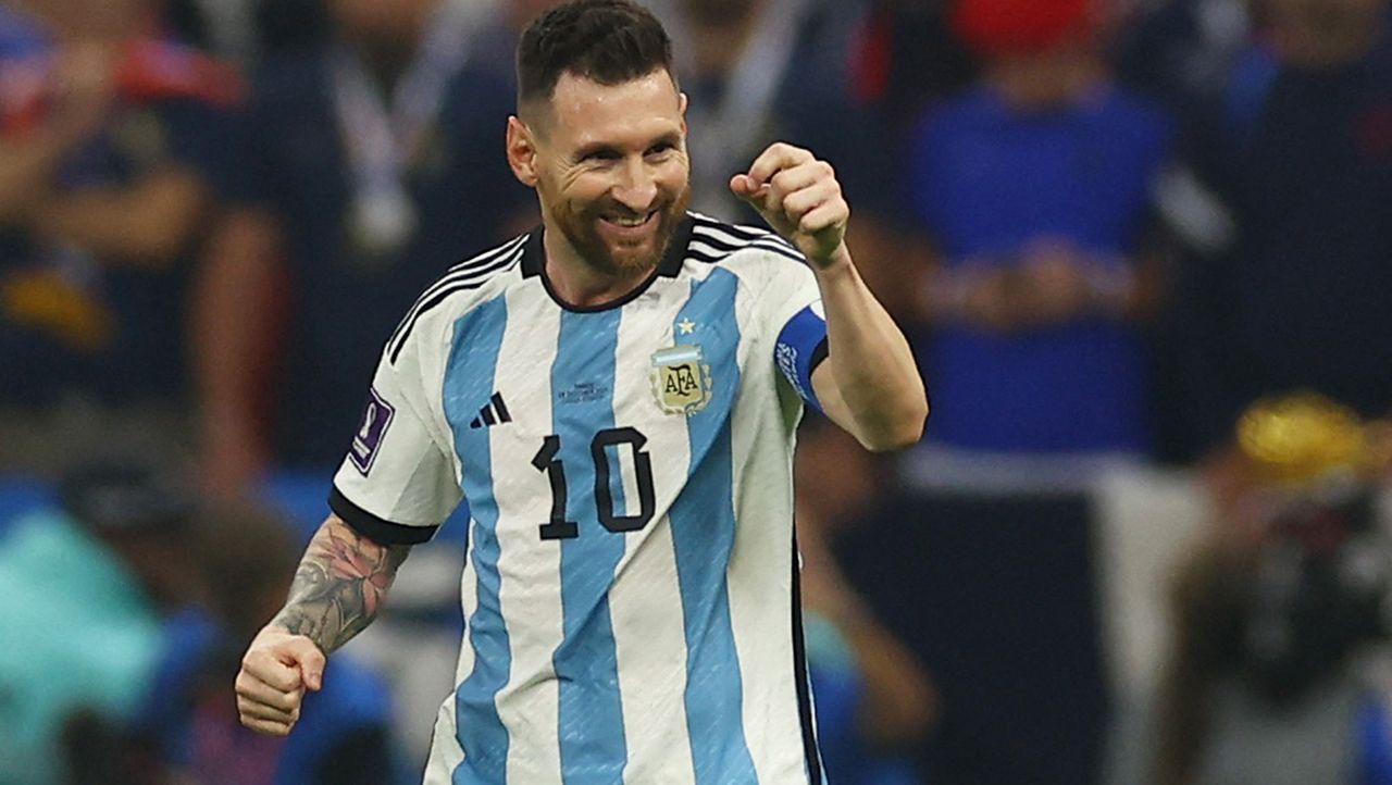 Penal polémico y cobro majestuoso de Leo Messi