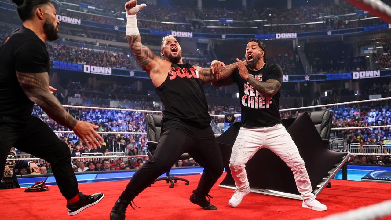 Roman Reigns y Jey Uso, por el mando del legado