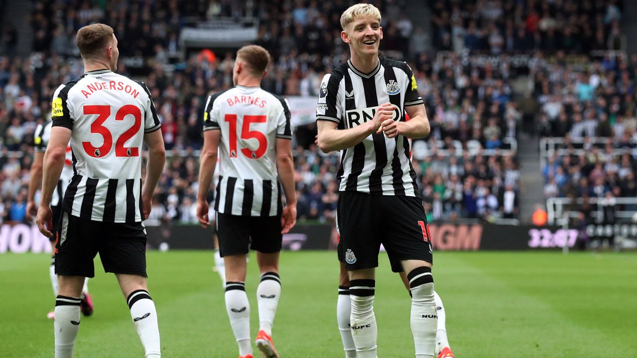 Newcastle goleó a Tottenham que cedió el cuarto lugar de la Premier League