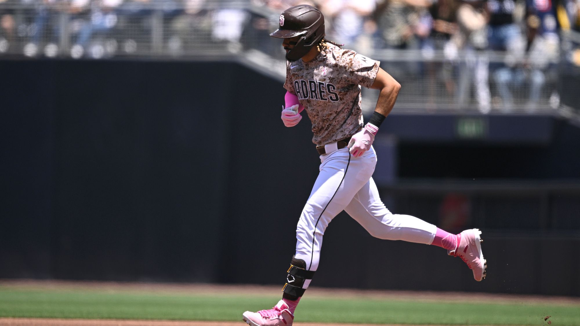 Fernando Tatis Jr. conectó un home run histórico