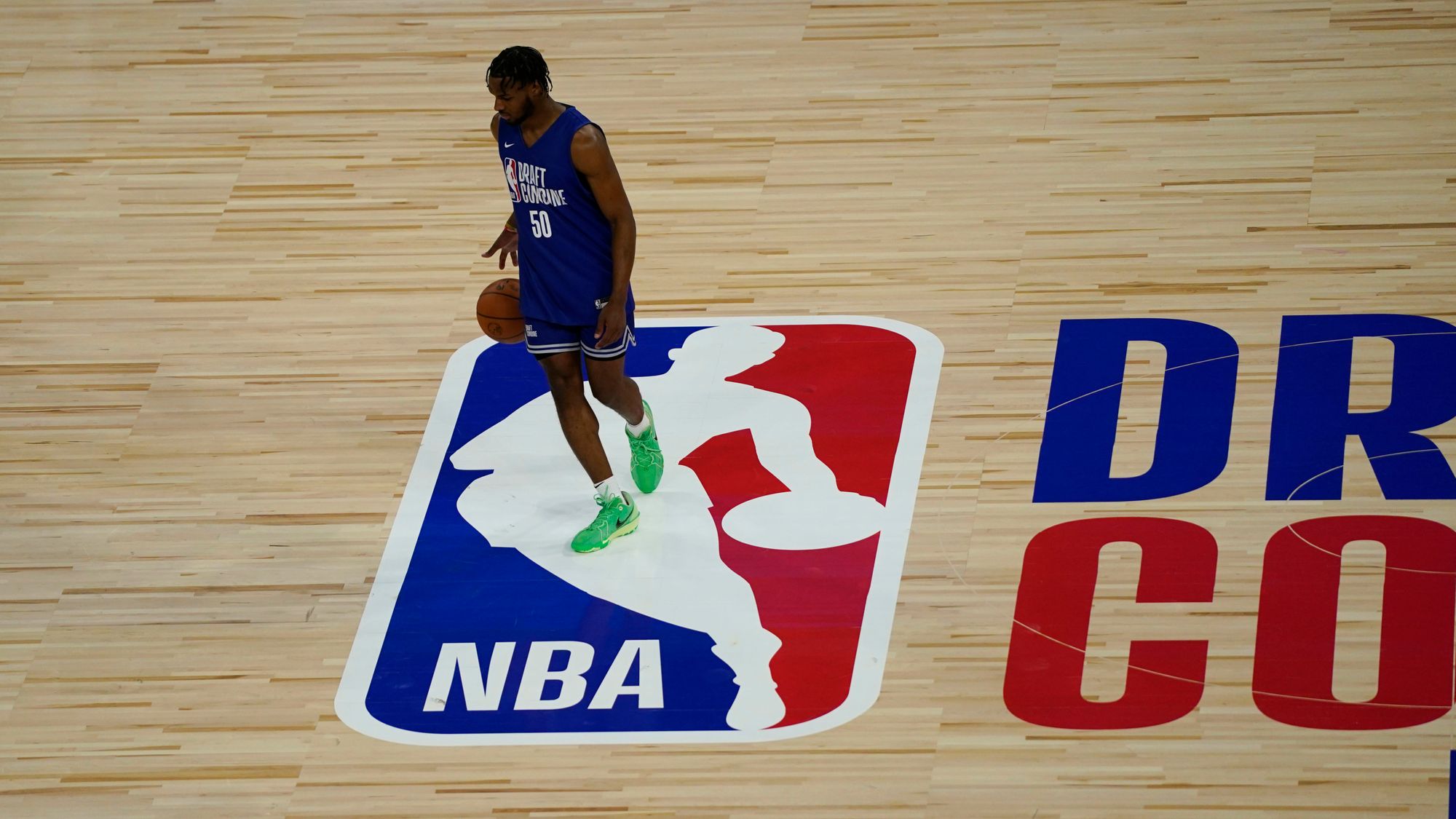 Bronny James sorprendió en el NBA Draft Combine