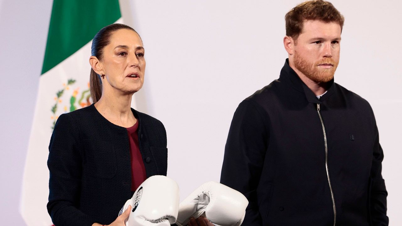 Saúl 'Canelo' Álvarez le entregó los guantes de la paz a la presidenta ...