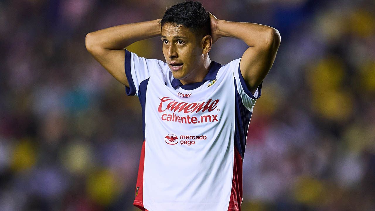 Chivas y Cruz Azul se la viven compartiendo jugadores