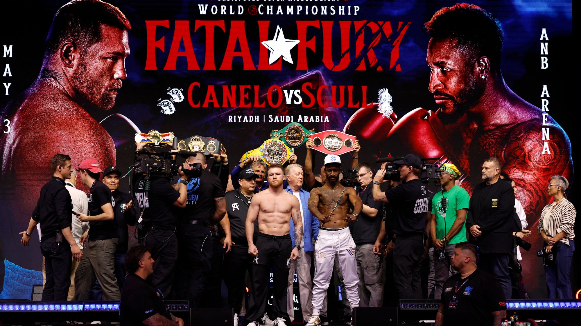 Intenso pesaje para 'Fatal Fury', entre 'Canelo' Álvarez y William Scull