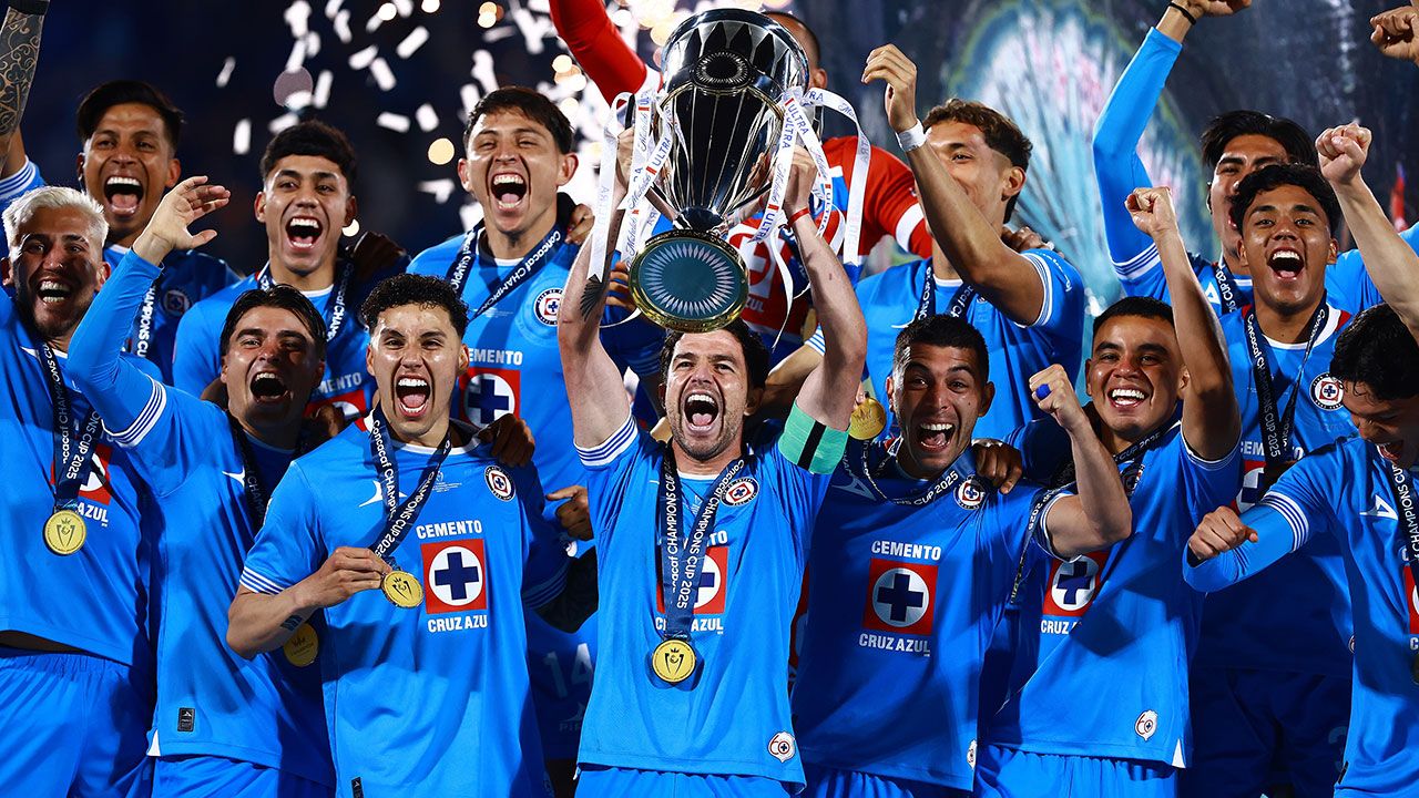 Así levantó Cruz Azul su séptima copa de la Concacaf