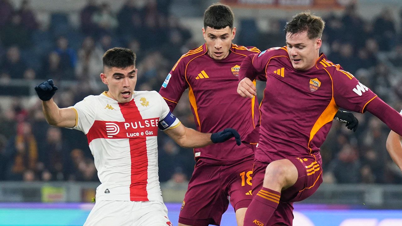 Johan Vásquez provocó el gol que inició el desastre ante la Roma